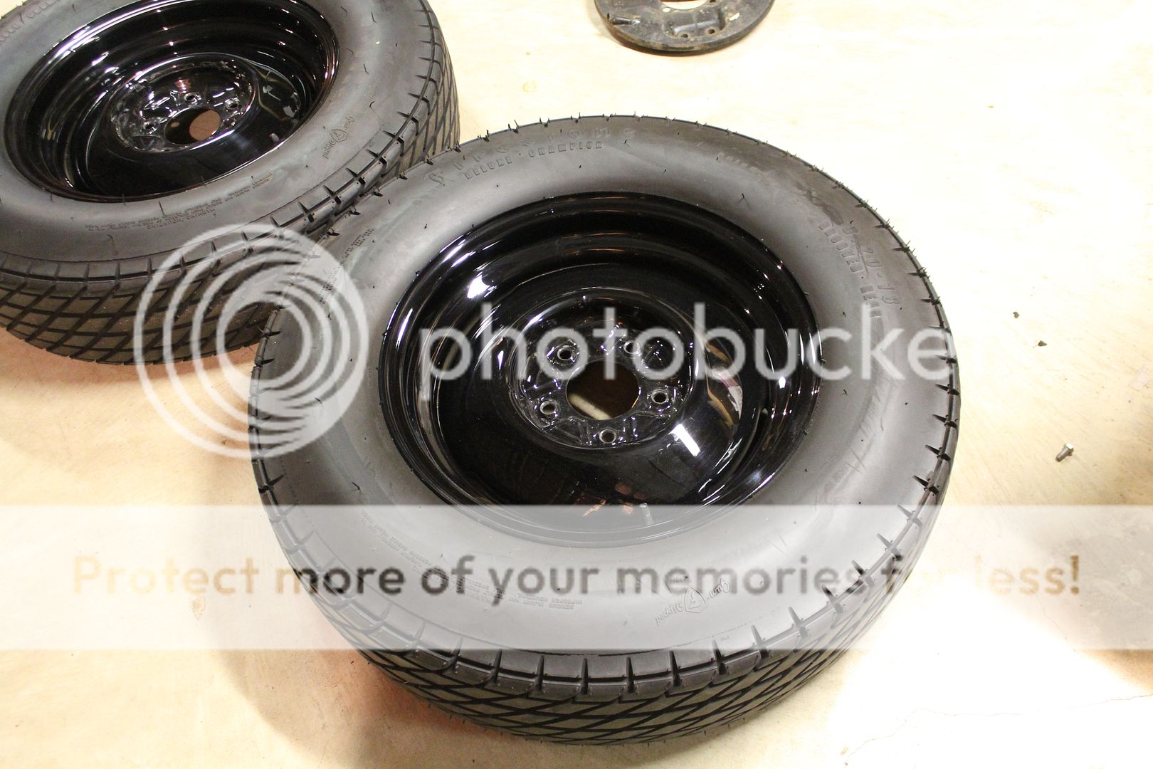 18x5.5” Wheel Vintique ’40 Style Wheels with 8.20-18 Dirt Track Tires ...