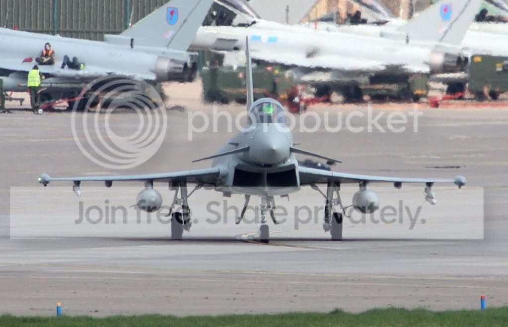 RAF Leuchars 19/04/2011 (New DSLR!) - FighterControl